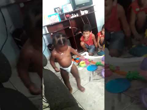 Pietra minha neta dançando muito