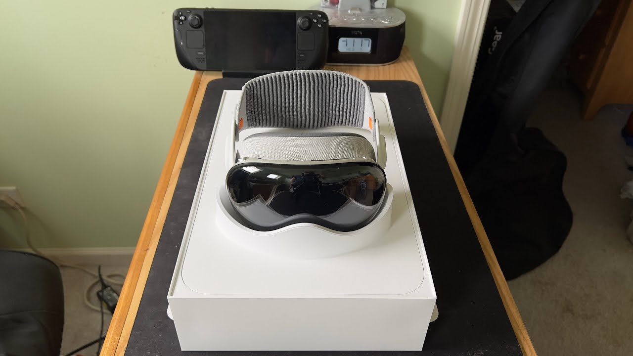 Apple Vision Pro Unboxing + Disney Plus - YouTube