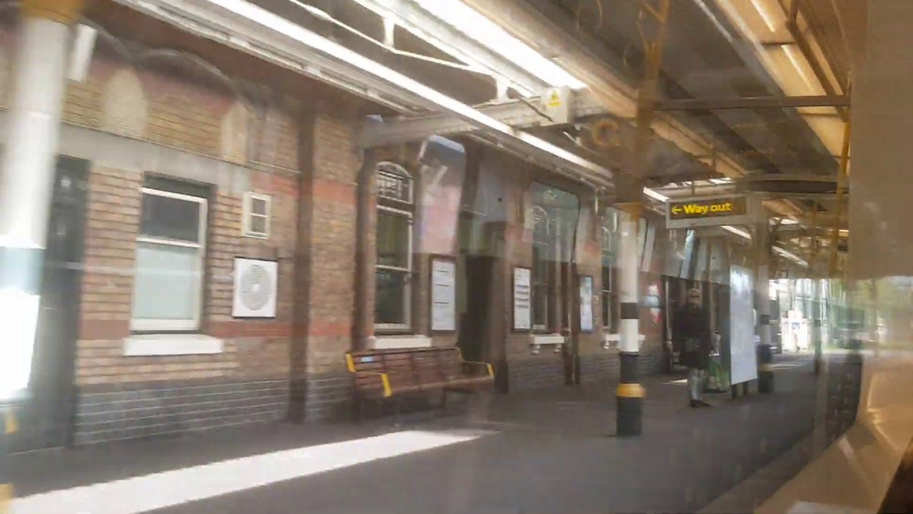 Metropolitan Line Journey Ickenham to Ruislip on 10/10/19 - YouTube