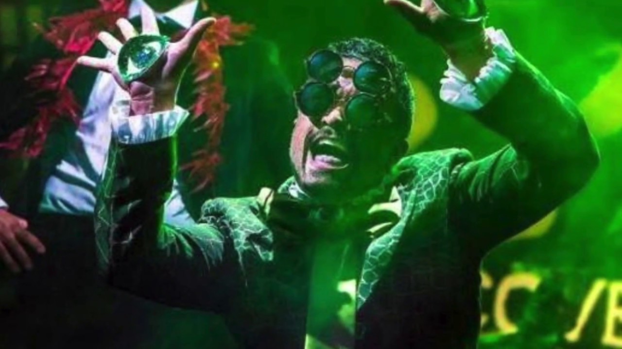 Kurt Kansley as Koos Malgas Wirework - YouTube