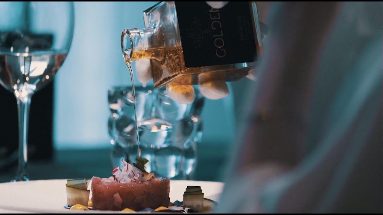 GOLDEN EXPERIENCE X Michelin Star Chef Mario Gamba in Restaurant Cubo ...