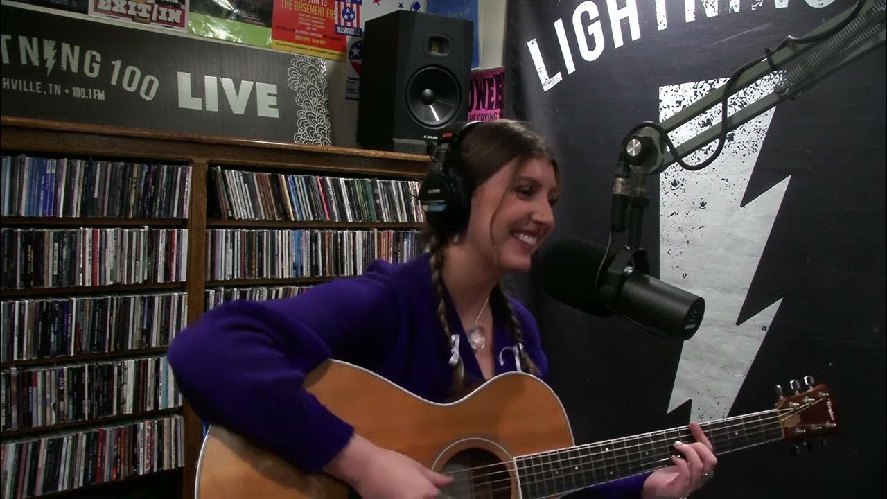 Lindsey Lomis Performing “DAYDREAMING” and “call me when u get home” - Live at Lightning 100 ...