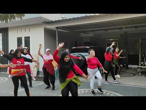 Hadise - Dum Tek Tek | Dance Cover | Part 1| Choreo by | Queen Syifa13