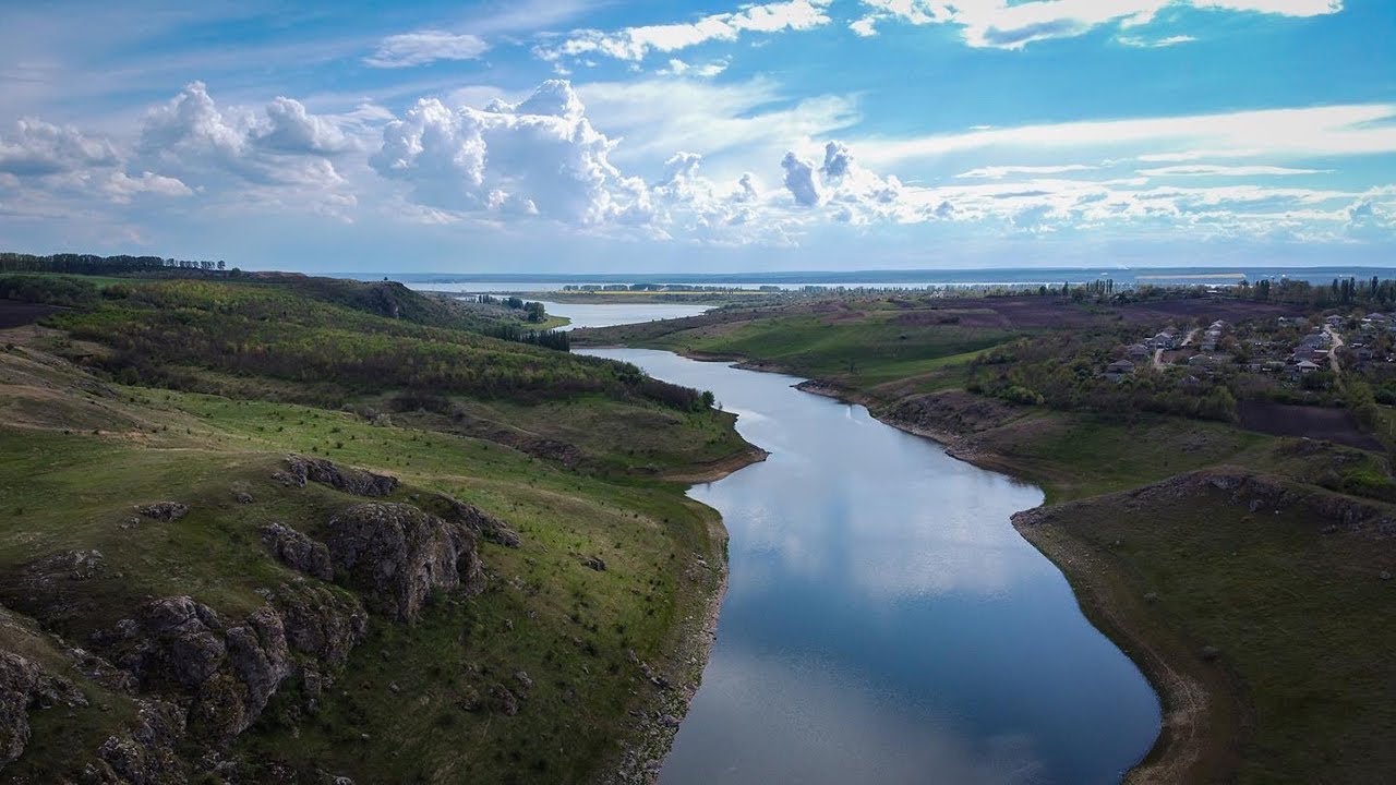 Flying over the north of Moldova, spring 2020 - YouTube