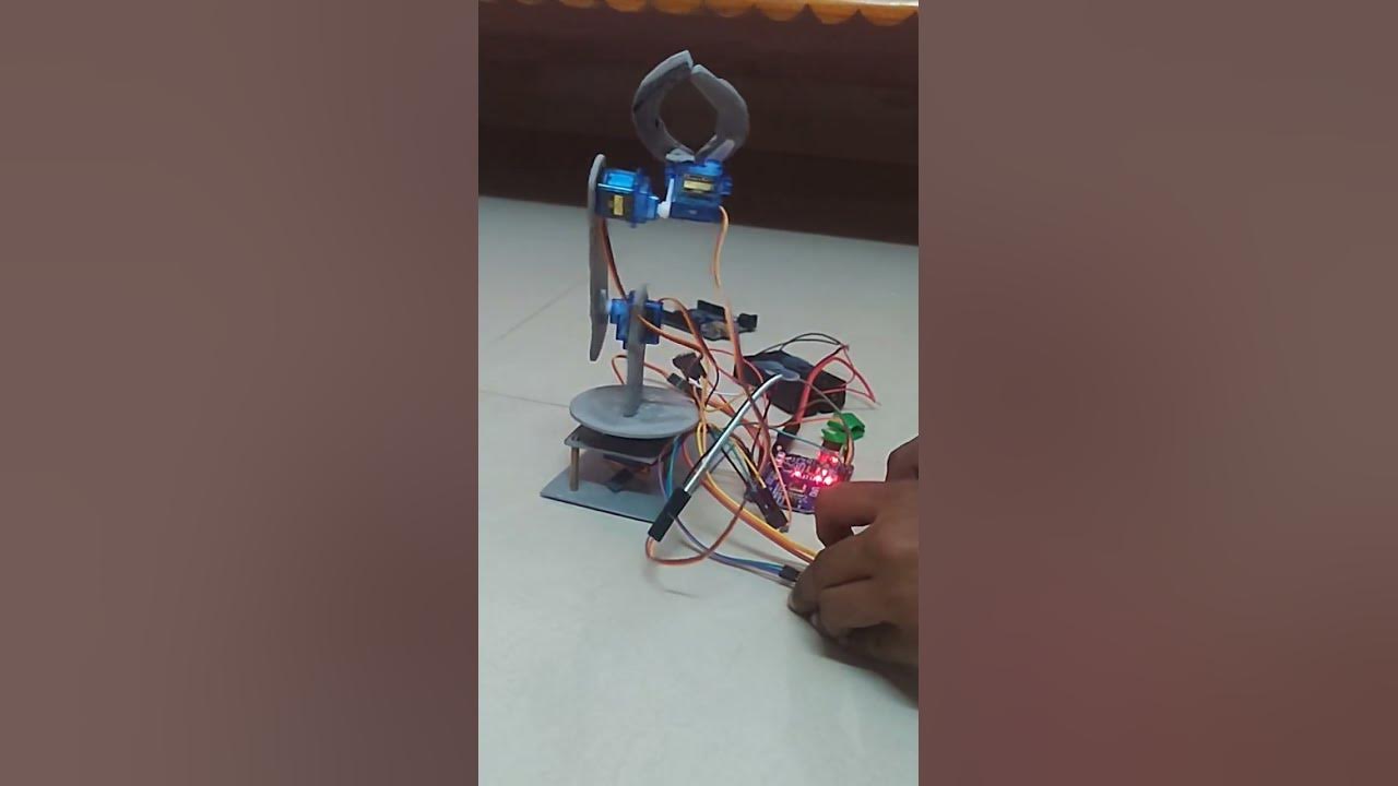 Diy Robotic Arm Shorts Arduinoproject Trendingshorts Robot Robotics Viralshort