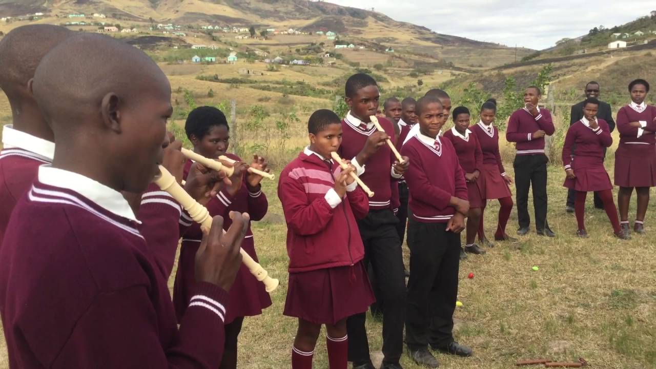 First recorder lesson - YouTube