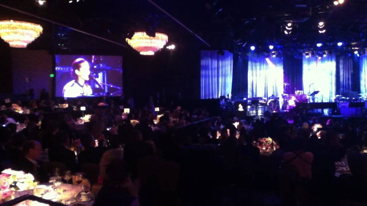 Alicia Keys Tribute To Whitney Houston Clive Davis 2012 Pre Grammy