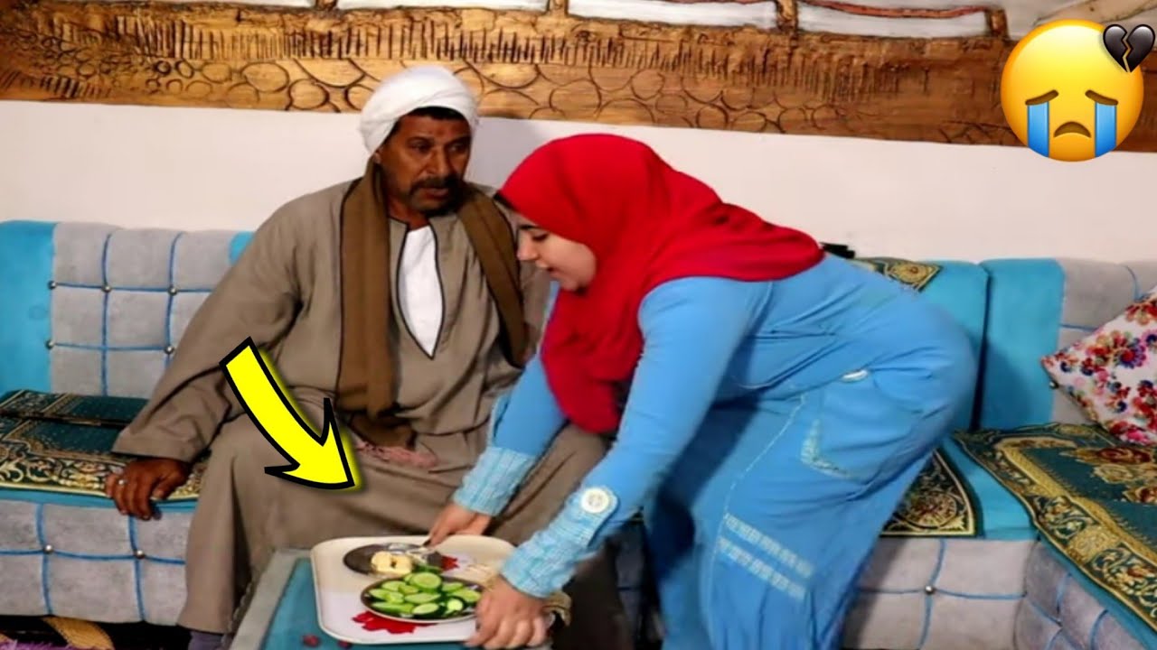 الزوجه الخبيثه بتشيل الاكل من قدام حماها شوفو رد فعل زوجها الغير