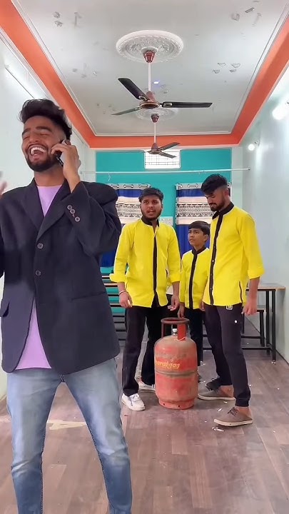 बच्चो ने फोड़ा क्लास मैं 🧨🧨बम#aaganwadikebacche🧨 #comedy #aaganwadi#schoolcomedy#funny#dhonisir ...