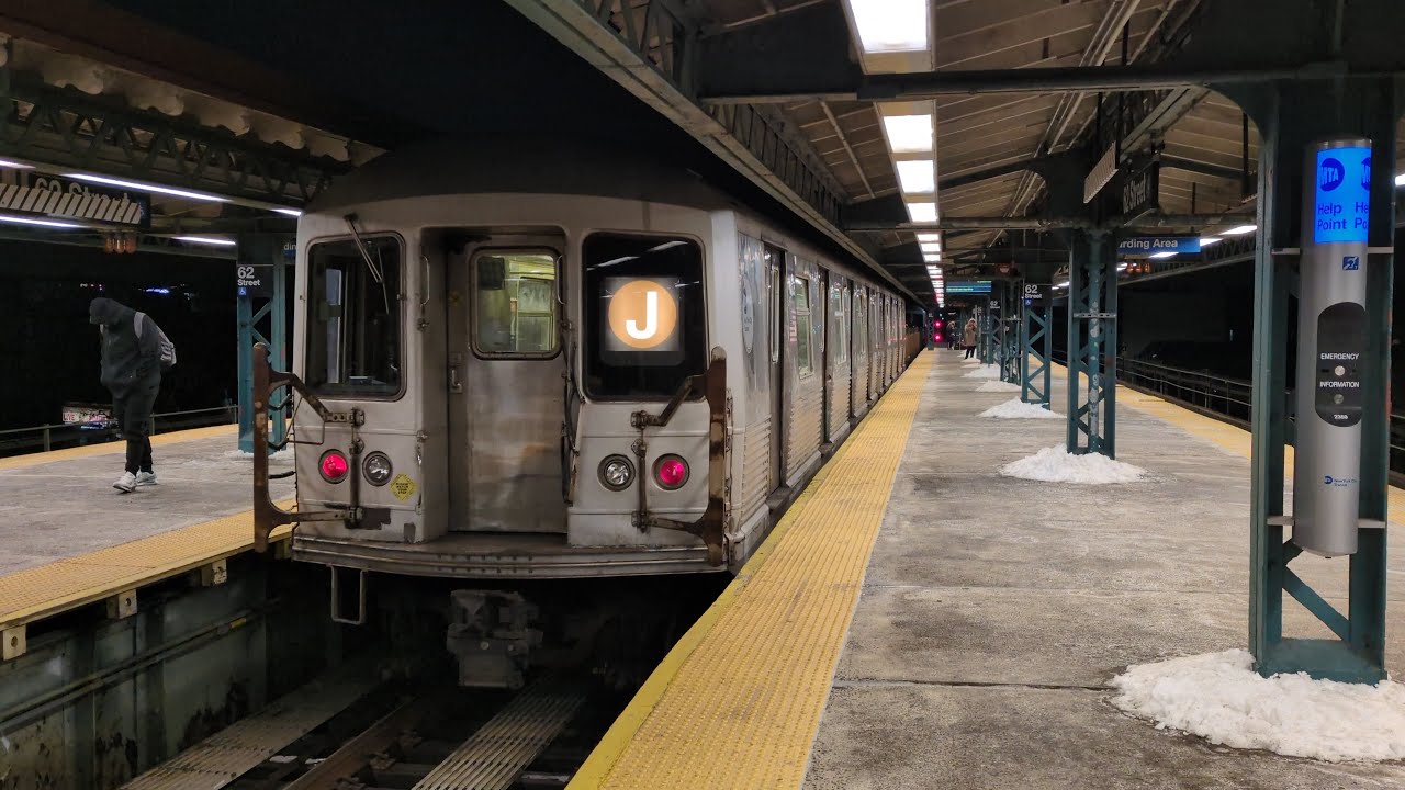 NYC Subway: R42 Garbage Train Action on the G, F and D Lines - YouTube