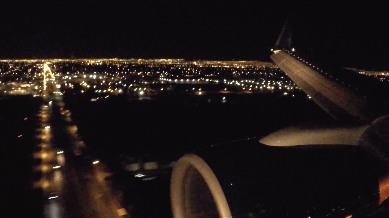 Delta 757-300 Night Landing in Las Vegas - YouTube