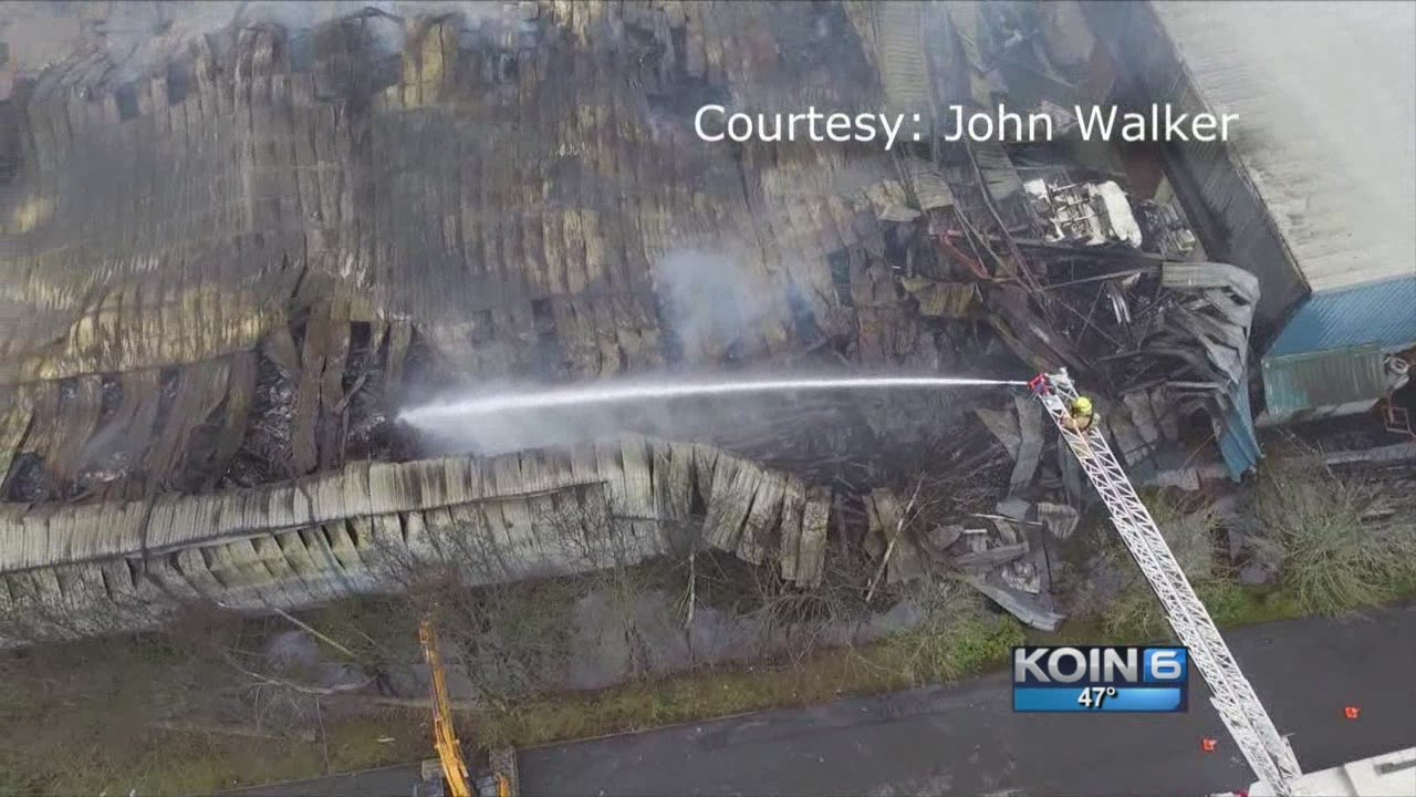 Fire destroys Sundance Marina, hundreds of boats - YouTube