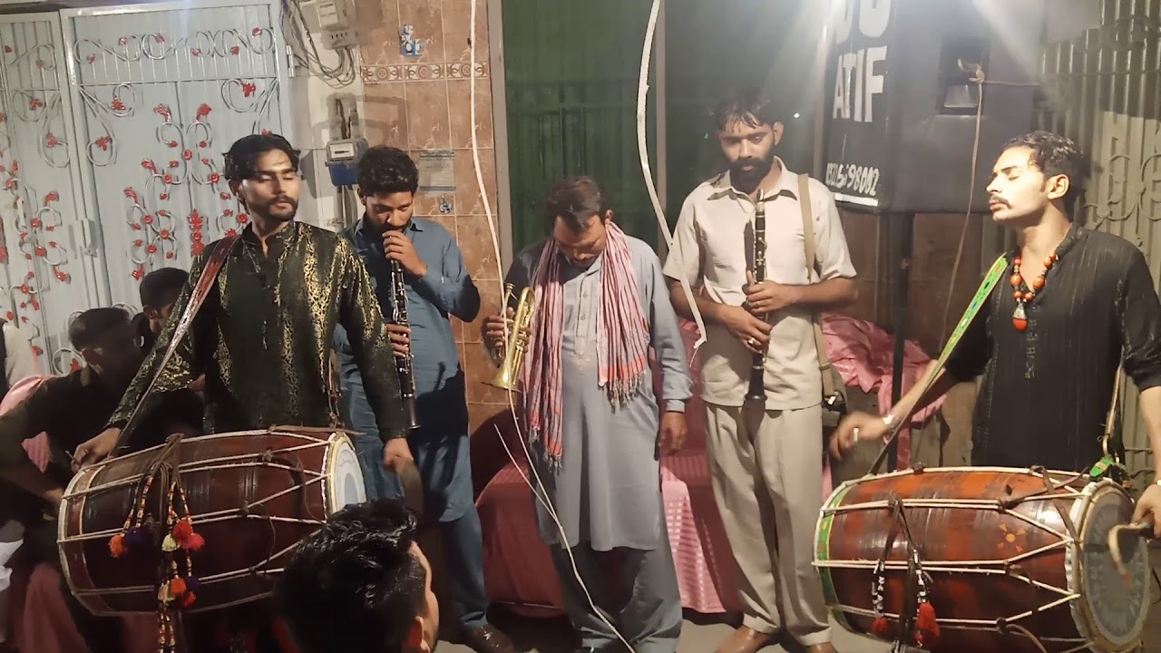 Shaadi cycle Andrew dhol master Pakistan - YouTube