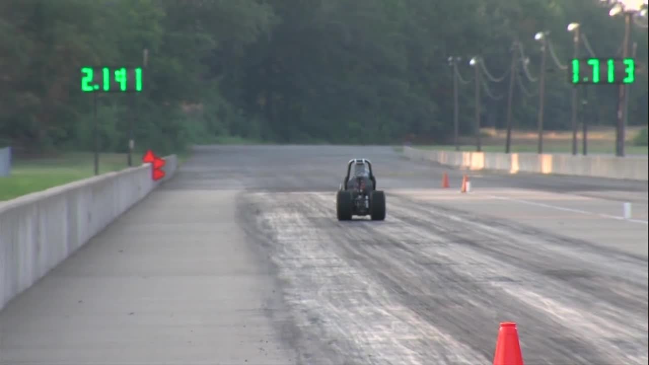 Start your engines! The I-57 Dragstrip is open for the summer - YouTube