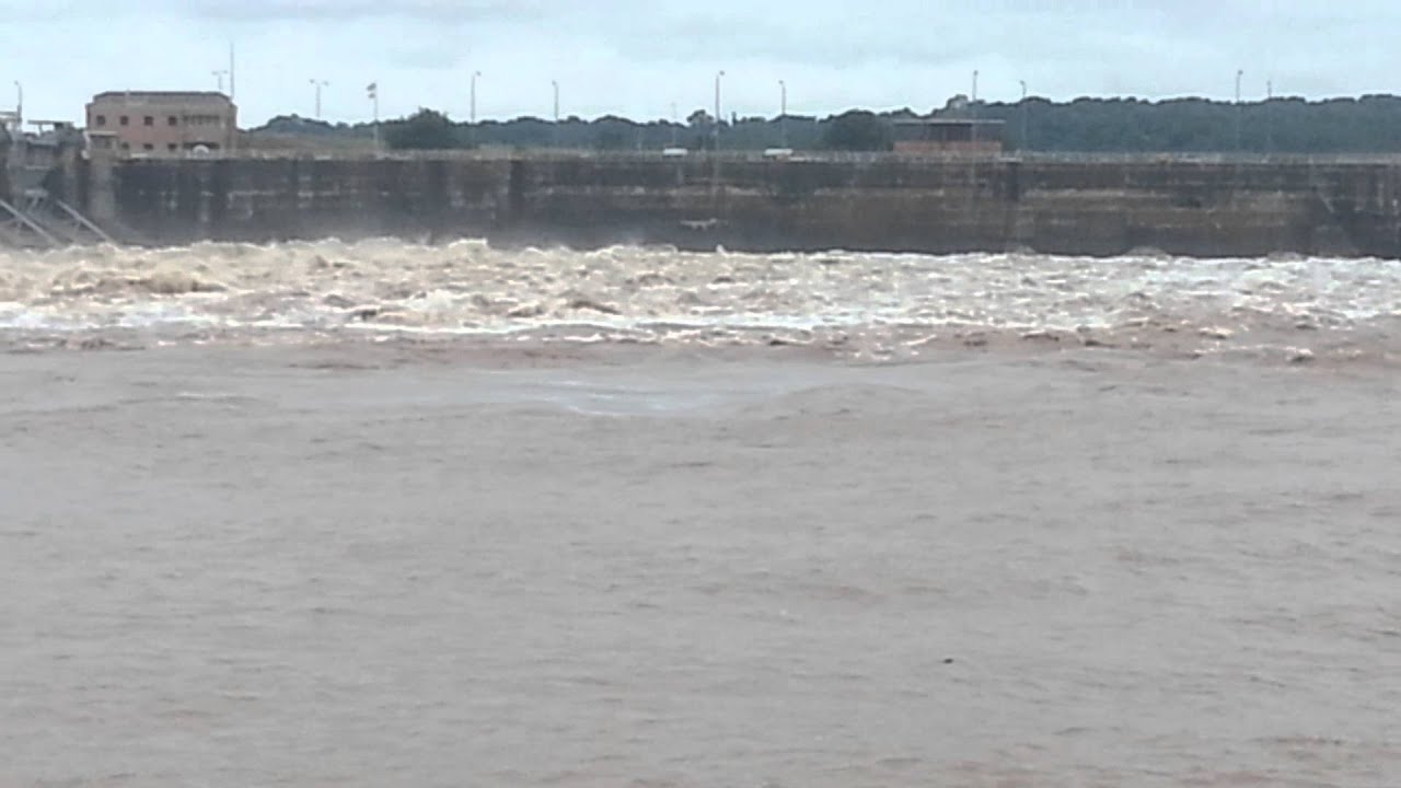 Robrt Kerr Lock Lock/Dam - Arkansas River 5/29/15 - YouTube
