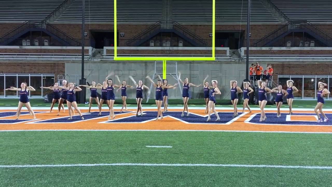 UIUC vs. Western Michigan Dance Feature - YouTube