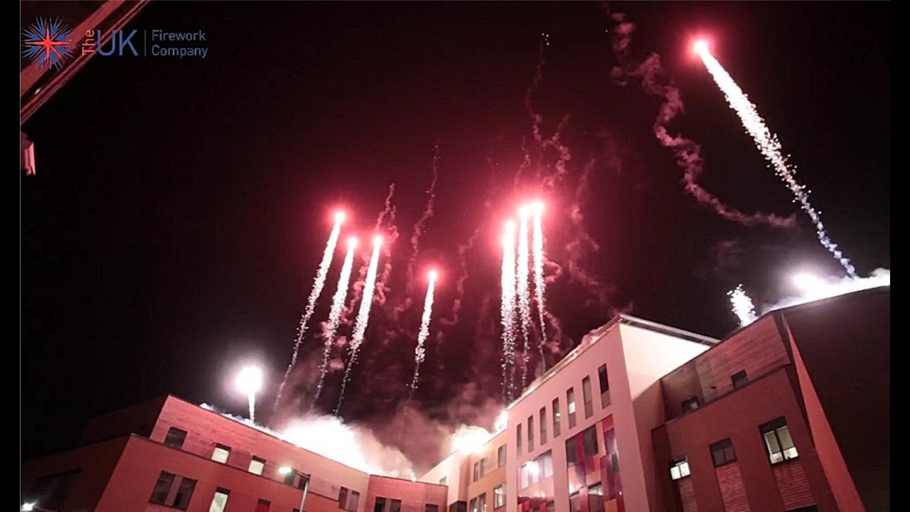 Cambridge Rooftop Pyromusical Display 2016 - YouTube