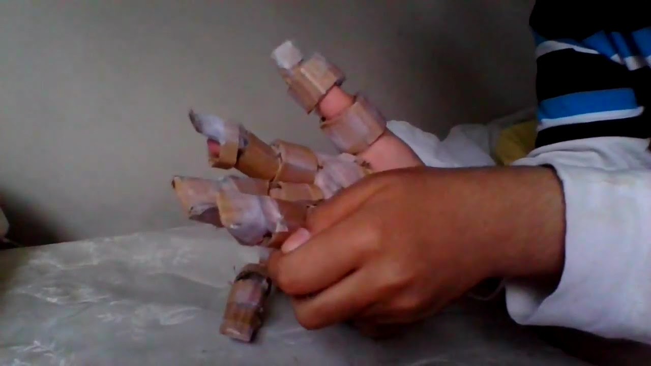 springtraps hands are done - YouTube