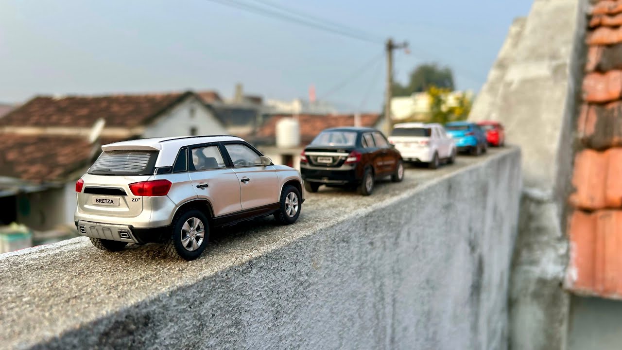 Unboxing Scale 1:18 Model Brezza | Creta | Innova | Auto Rickshaw ...