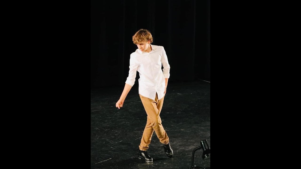 Mace in the groups show routine 2022 - YouTube