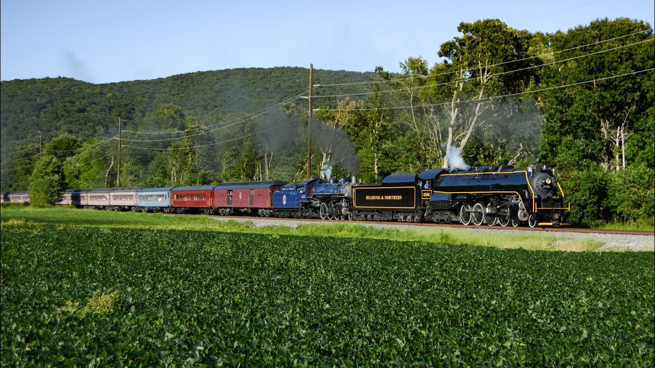 Reading & Northern's 2102 & 425 - Double-headed Steam in Northeastern ...