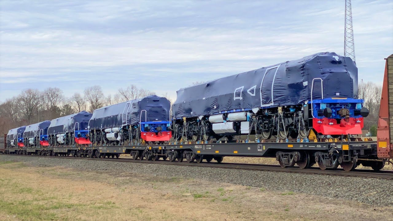 Bangladesh Export Locomotives on NS P98 - YouTube