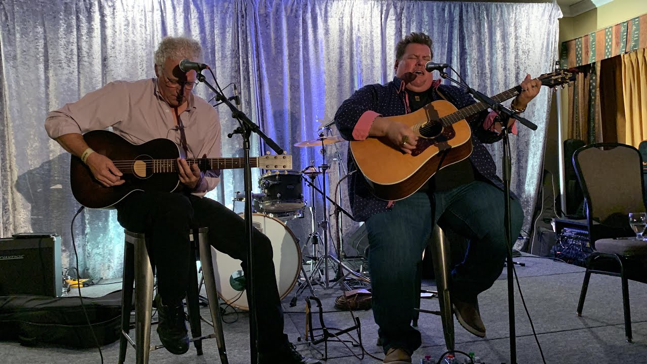 Mike Biggar at FMO 2022: Cat's Out of the Bag - YouTube