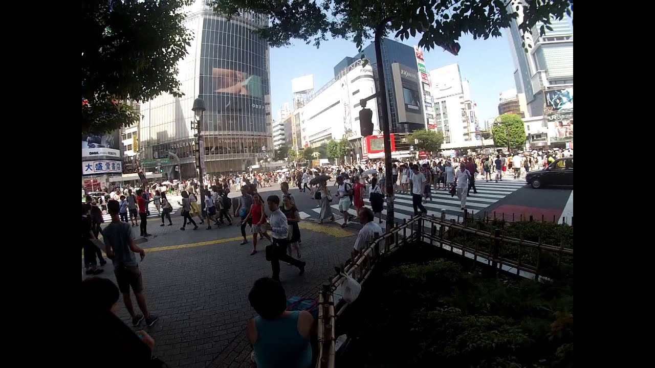 BIGGEST INTERSECTION IN THE WORLD! Shibuya Crossing - YouTube