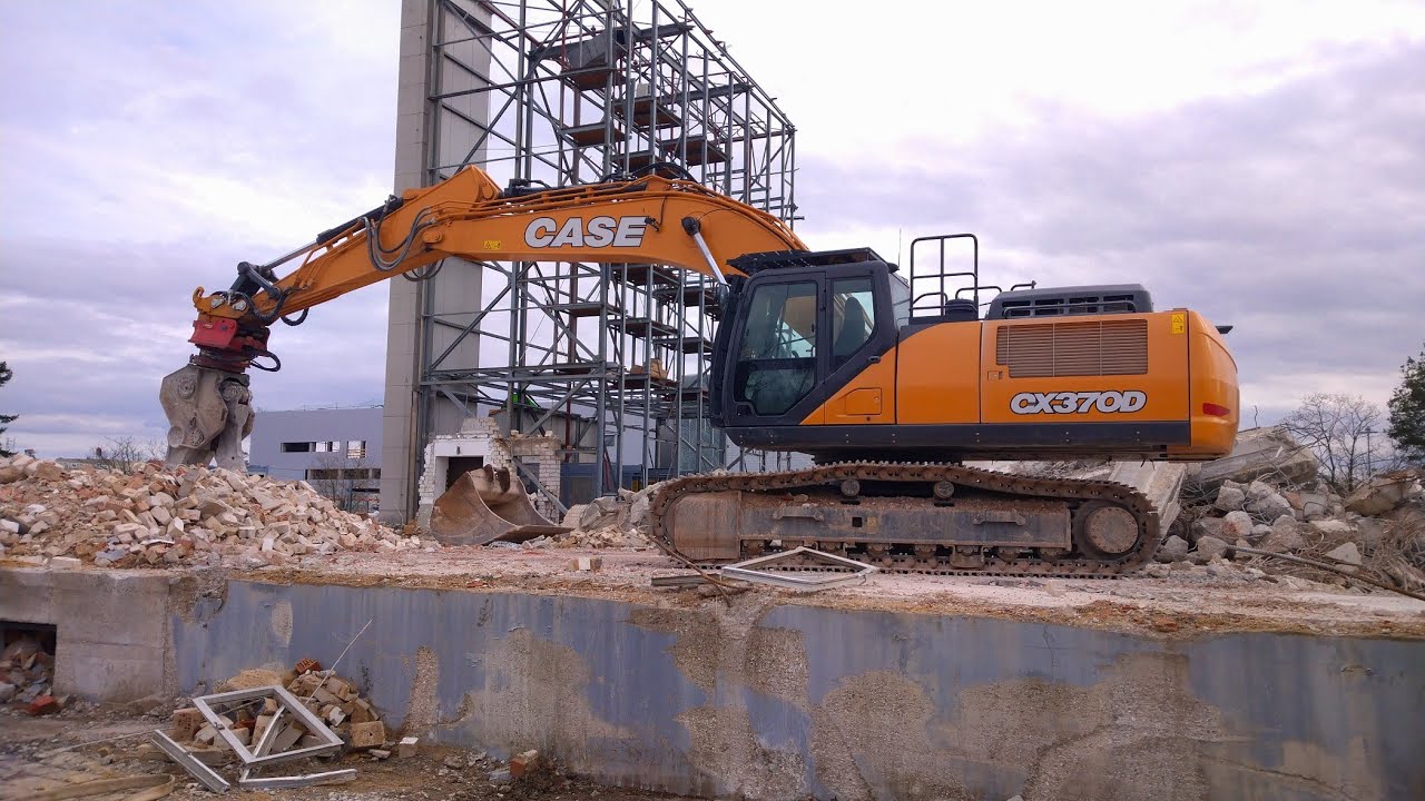 Case CX 370 D Bagger - YouTube