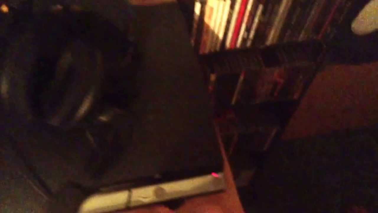 How to turn on a ps3 - YouTube