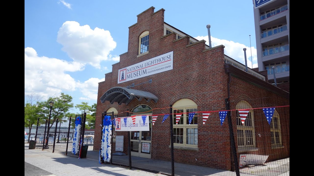 Tourist In Your Own Town #45 - National Lighthouse Museum - YouTube