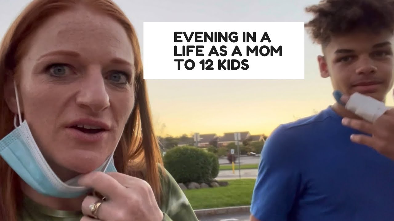 EVENING IN LIFE AS A MOM TO 12 KIDS - YouTube