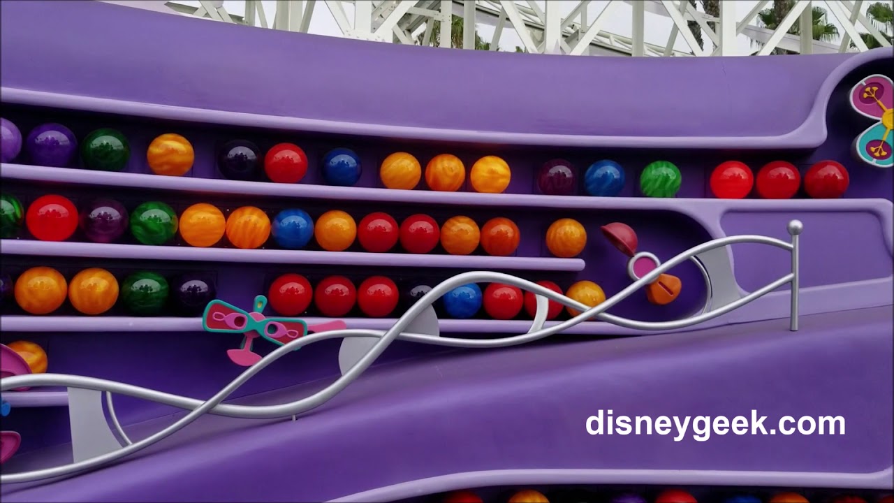 DCA: Inside Out Emotional Whirlwind on Pixar Pier (POV) - YouTube