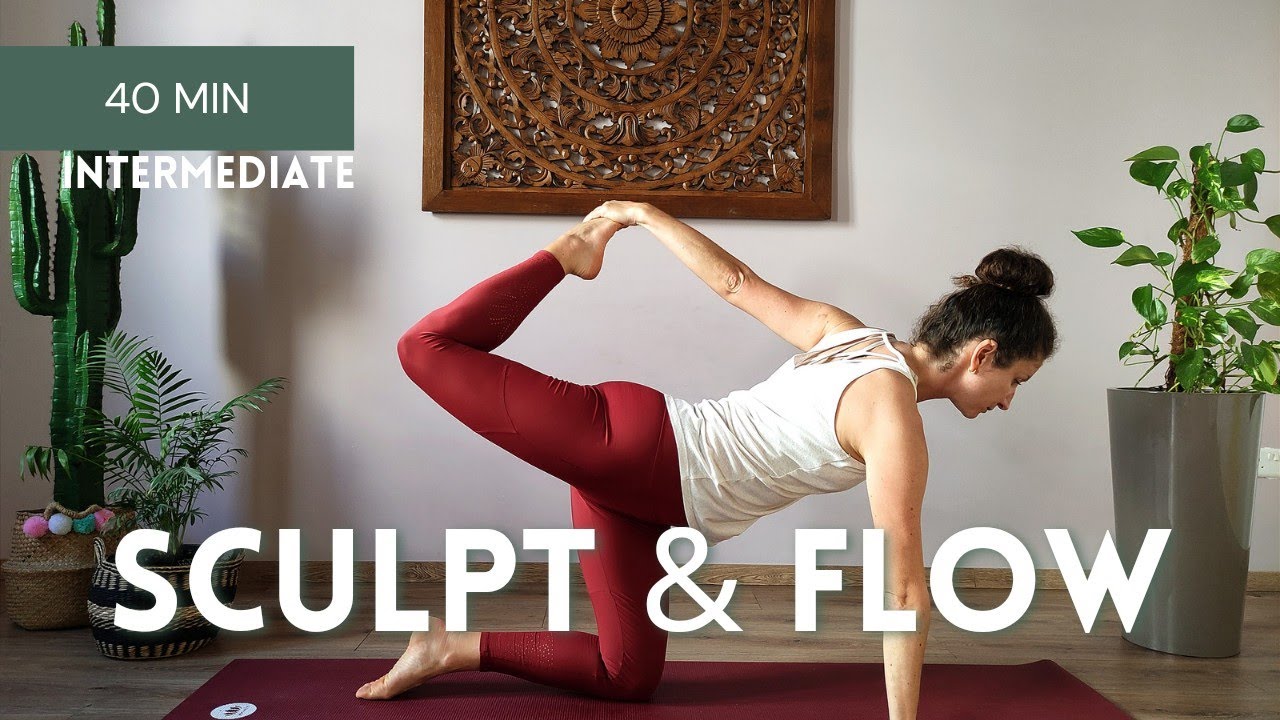 40 MIN YOGA FLOW FOR STRENGTH & FLEXIBILITY || Full class (intermediate level) - YouTube