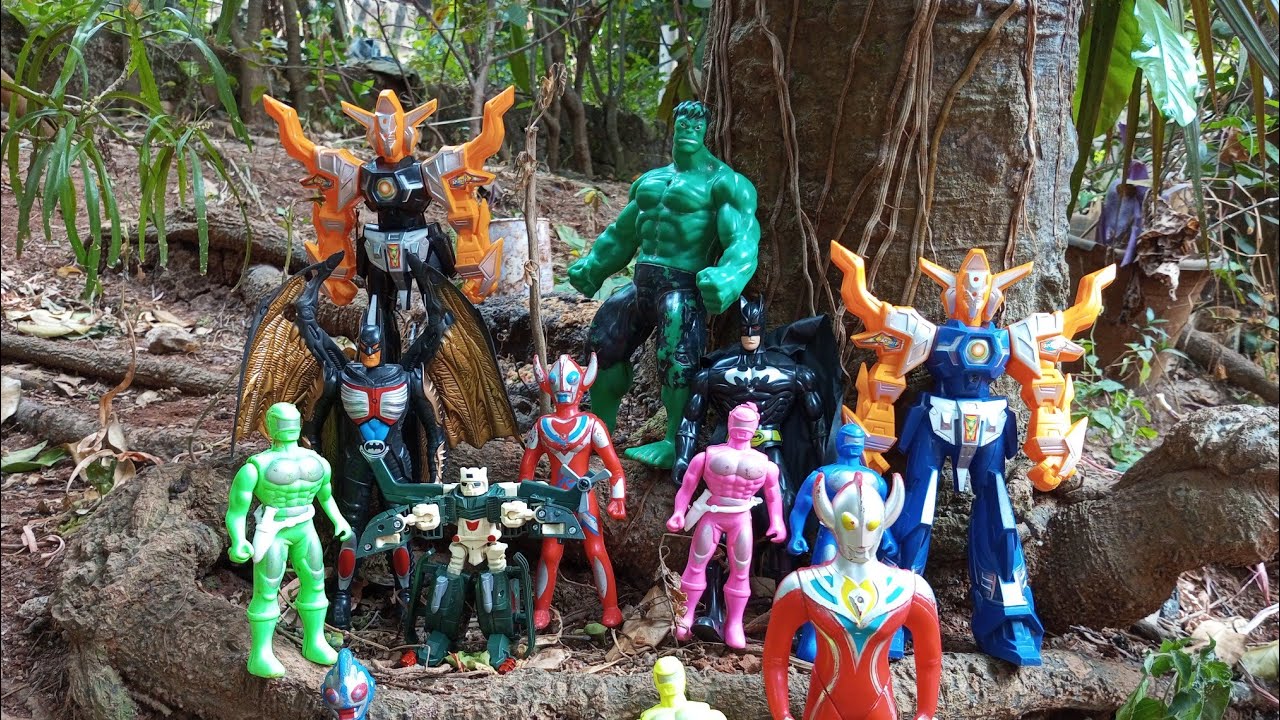 Banyak Mainan Power Ranger, Hulk, Ultraman, Robotan, Batman. - YouTube