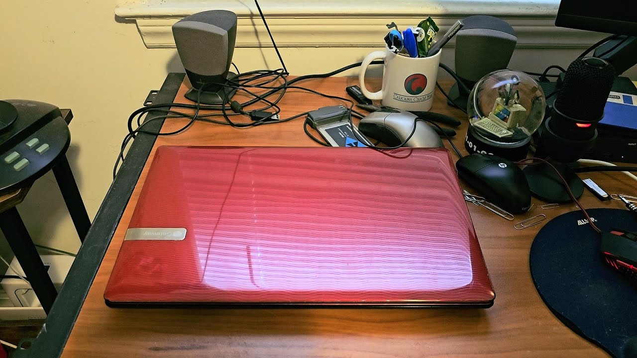 Red Gateway Laptop Restore Gone WRONG - YouTube