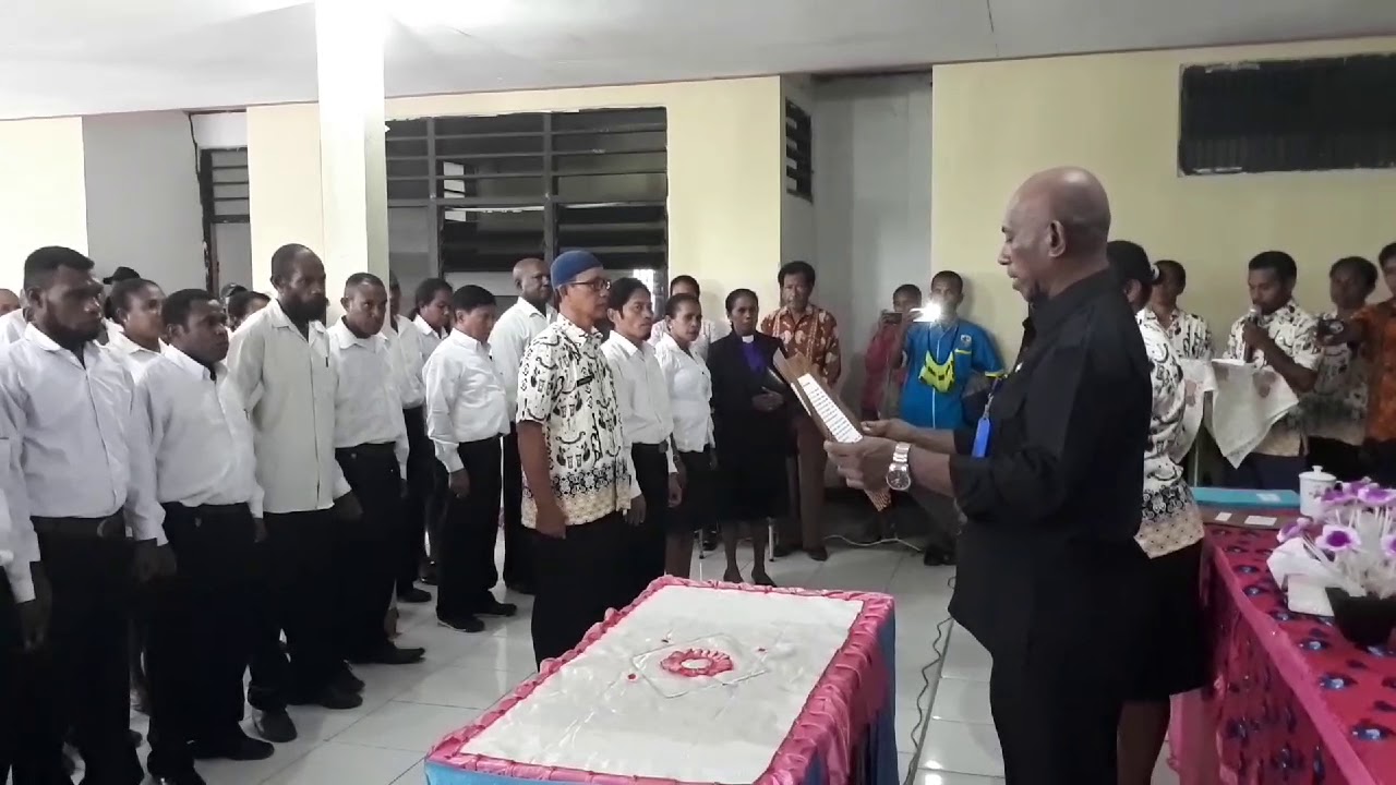 Pengukuhan BAMUSKAM 7 Kampung Distrik Demta Kab.Jayapura 2018 - YouTube