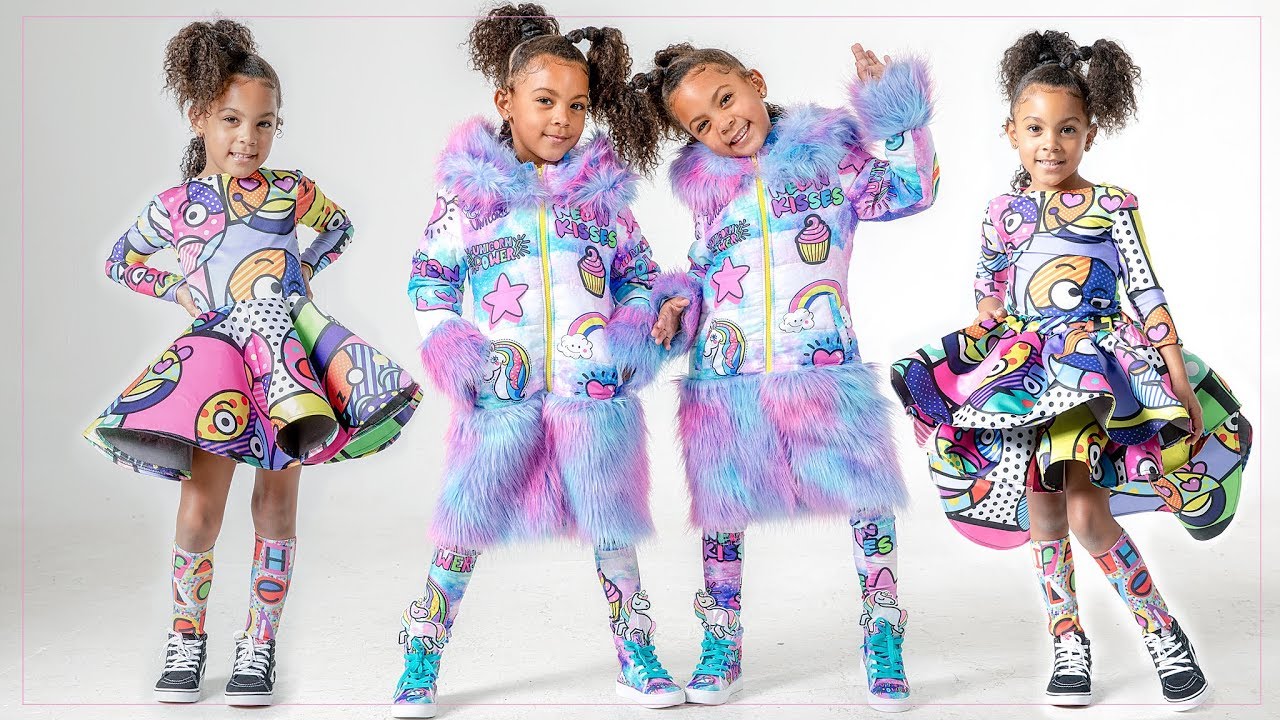 Twins Style Themselves - YouTube