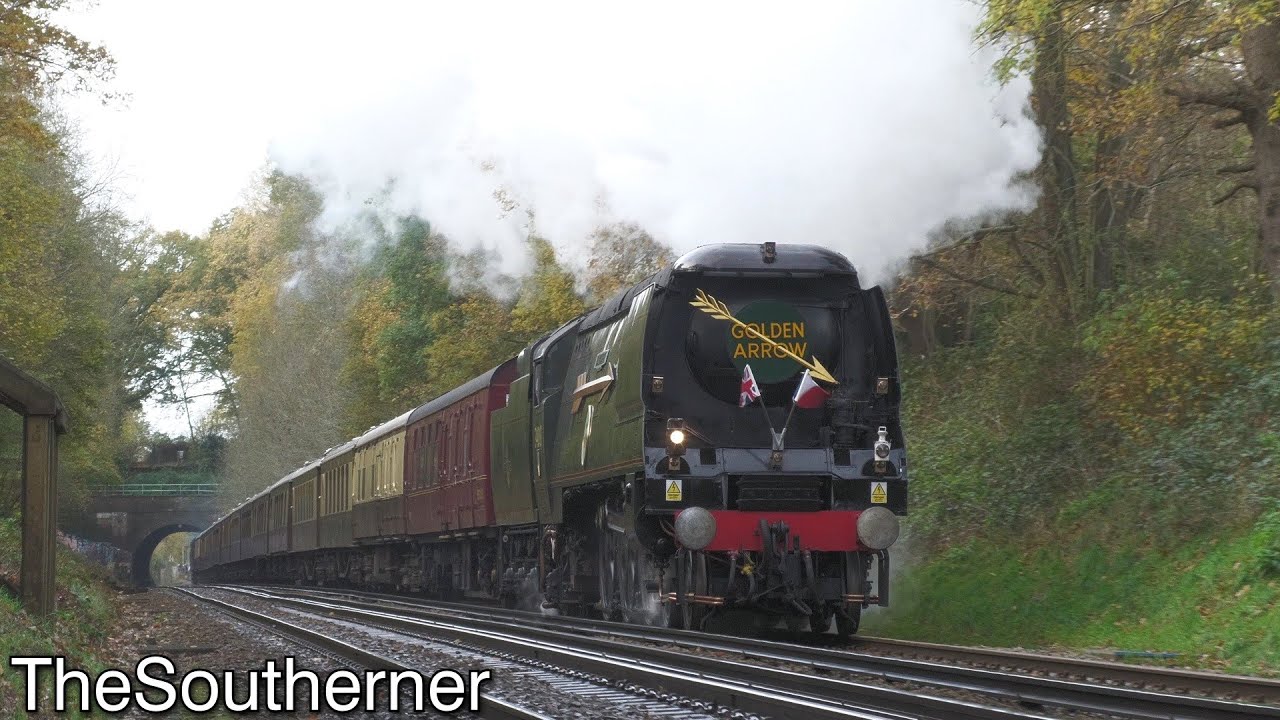 34067 "Tangmere" returns south with 'The Medway Valley Pullman' 26/11 ...