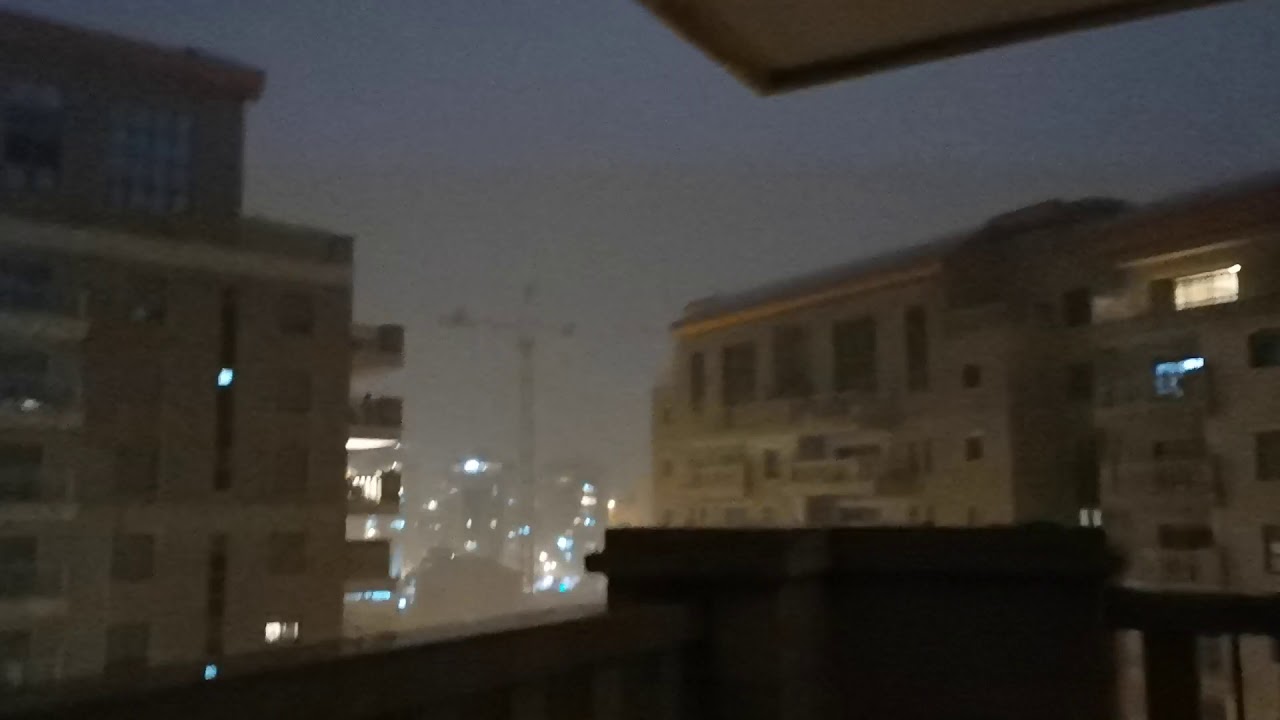 Remarkable thunder and lightning in Jerusalem. - YouTube