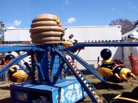 Izzy and Finn on the Bumble Bee Ride - YouTube