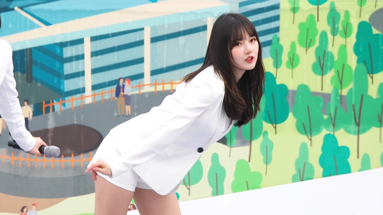 [4K] [181124] 여자친구 GFRIEND (예린 YERIN) - 밤 Time for the moon night (경기평화 ...