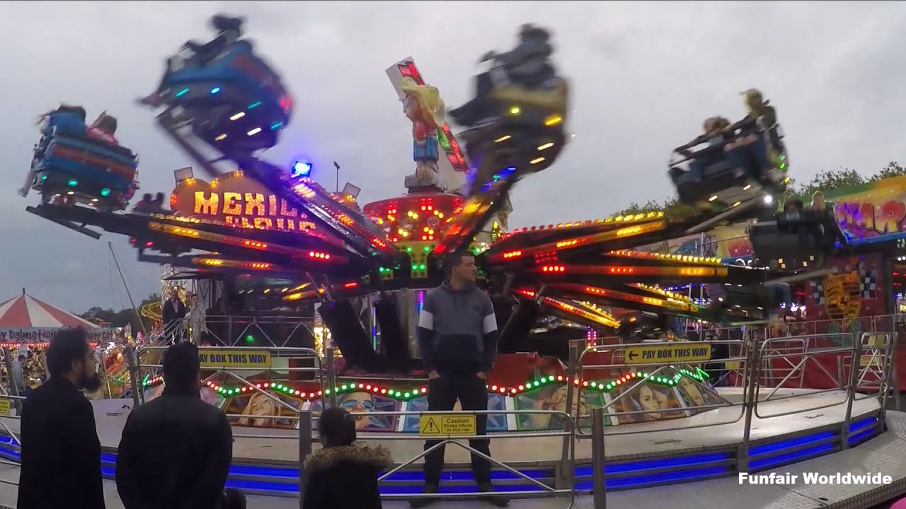 "MEXICAN WAVE" (Gore) @ Nottingham Goose Fair (United Kingdom) 2017 ...