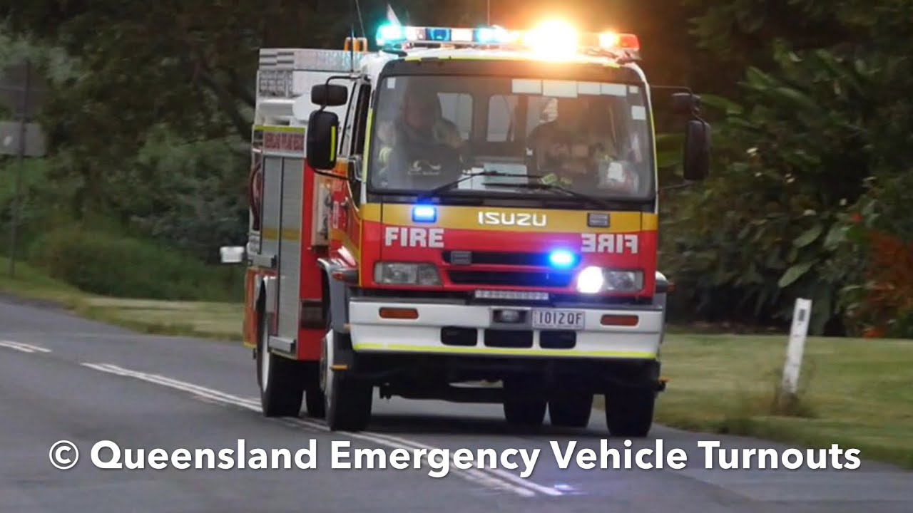QAS // QPS // QFRS - 3 Units Responding | Shed on Fire, Conondale, QLD ...