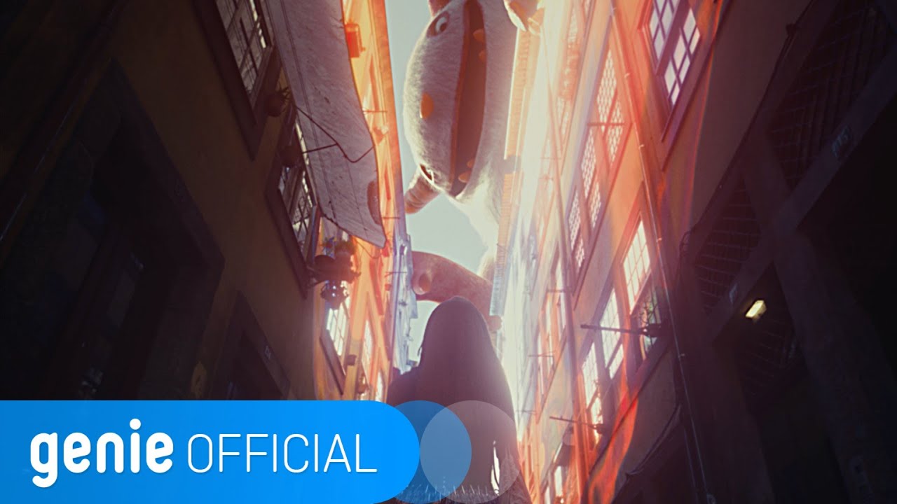 츄 (CHUU) - Howl Official M/V - YouTube