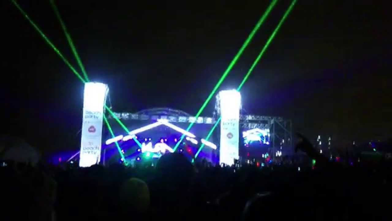 KURA feat. Sarah Mount - Collide @ Nova Era Beach Party 2014 - YouTube