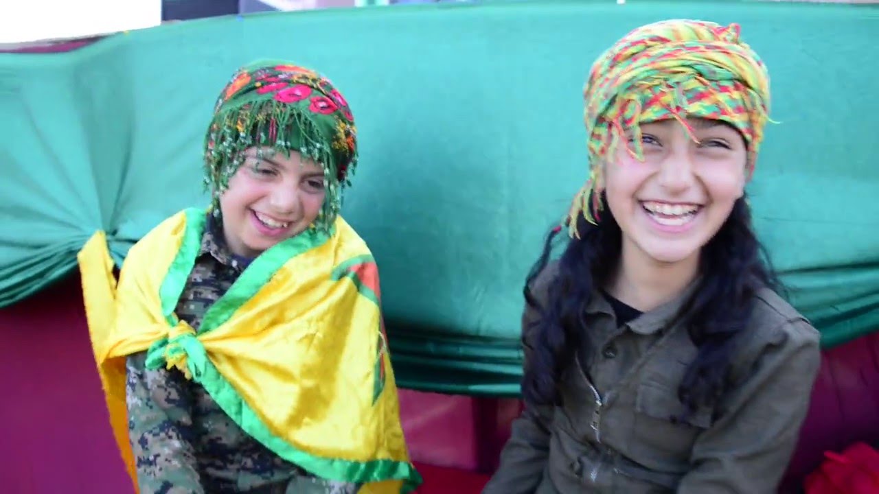 YPG û YPJ Newroza 2716 Pîroz Dikin (20 Adar) - YouTube