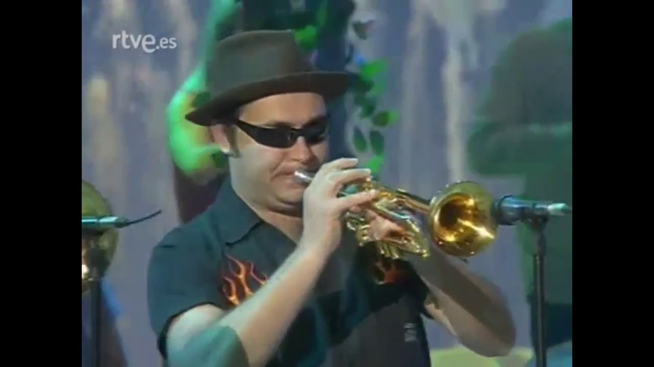 La Mosca Te Quiero Comer La Boca Gala Tve 2001 Youtube