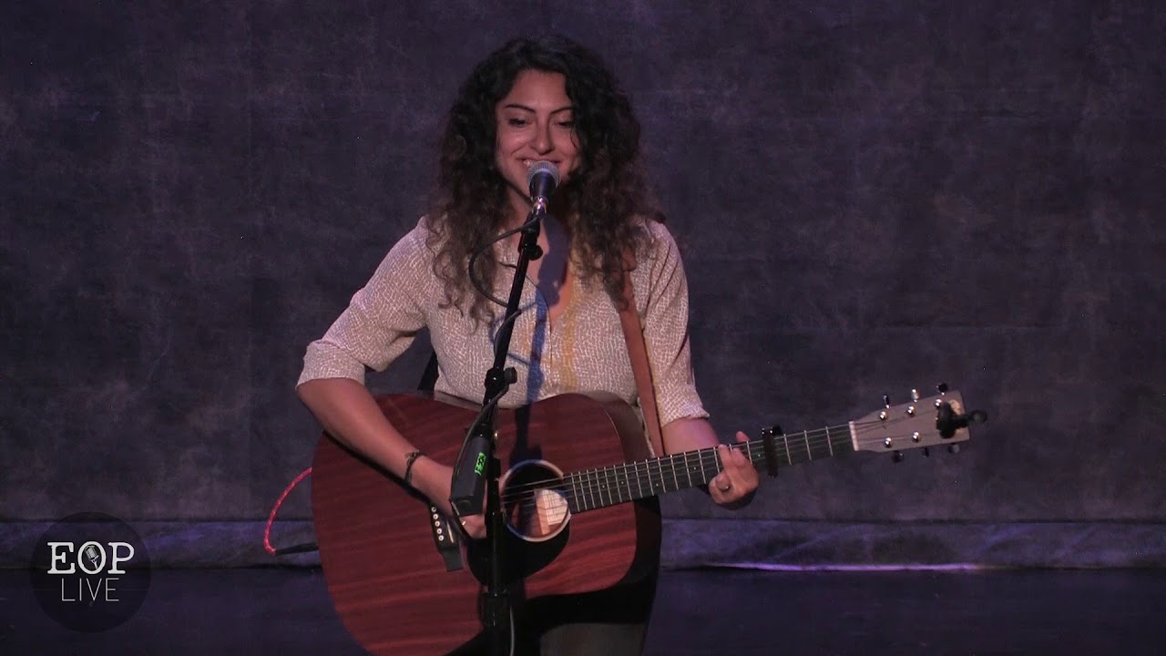 Sarah Zúñiga "People Do Crazy Things For Love" (Extended Intro) @ Eddie ...