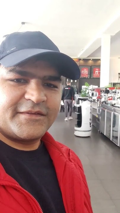 Food serving Robot Kitchen to Restaurant - YouTube